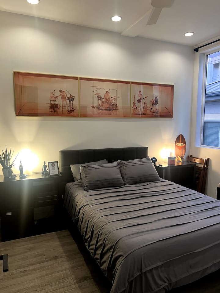 Hillcrest Room - San Diego, CA