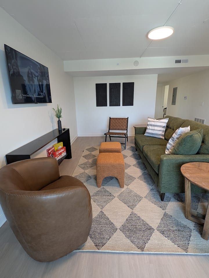 1 Mile To Fball Stadium! New! - Splash Park, Manhattan