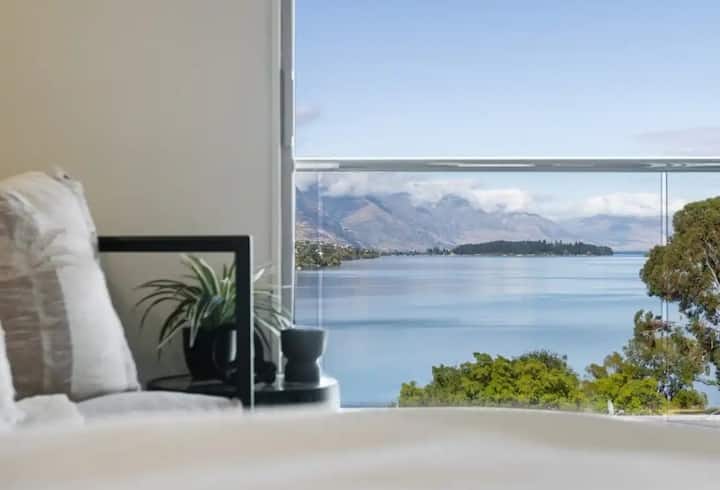 Stunning Lake View Studio With Free Parking - Queenstown, New Zealand