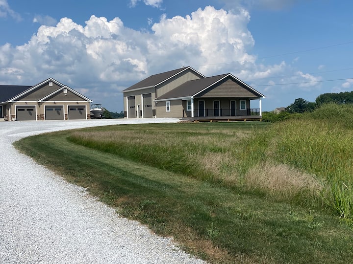 The Songbird Retreat - Berlin, OH