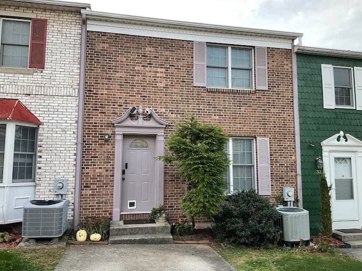 Private Room + Bath In Shared Wvu Townhouse - Morgantown, WV