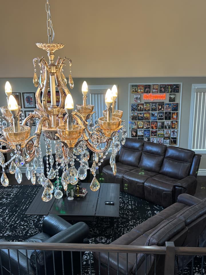 C-elegant And Comfortable 4br Retreat Movie-themed - Windsor