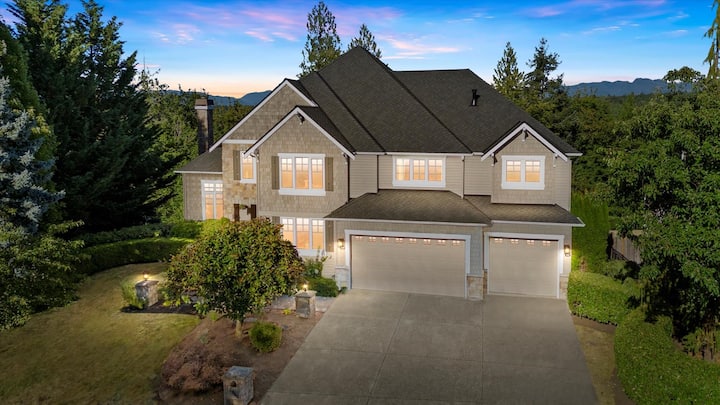Large House For The Whole Family - Snoqualmie, WA