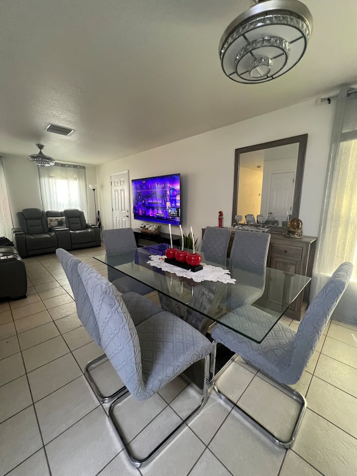 Un Lugar Para Una Familia Feliz. - Temple Terrace, FL