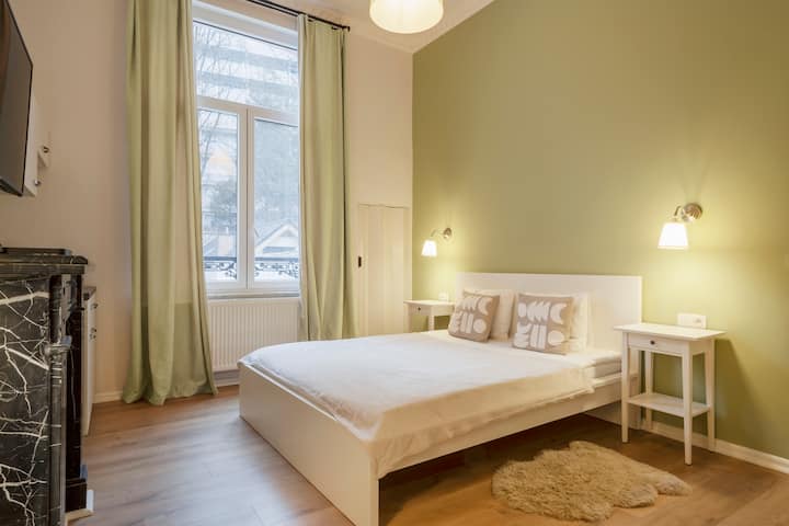 Eu Quarter Stay - Evere