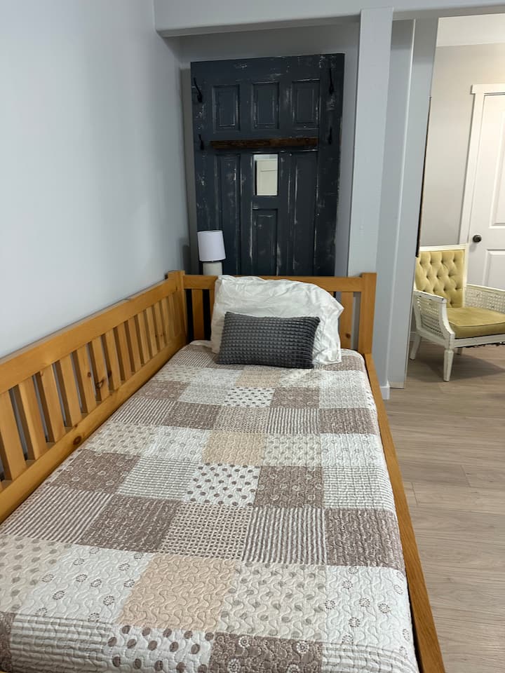 Cute Studio Apartment In The Bay - Duncan