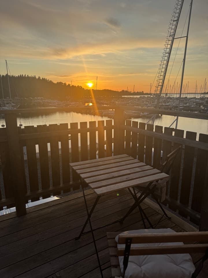 Cozy Waterfront Getaway, Herräng - Hallstavik