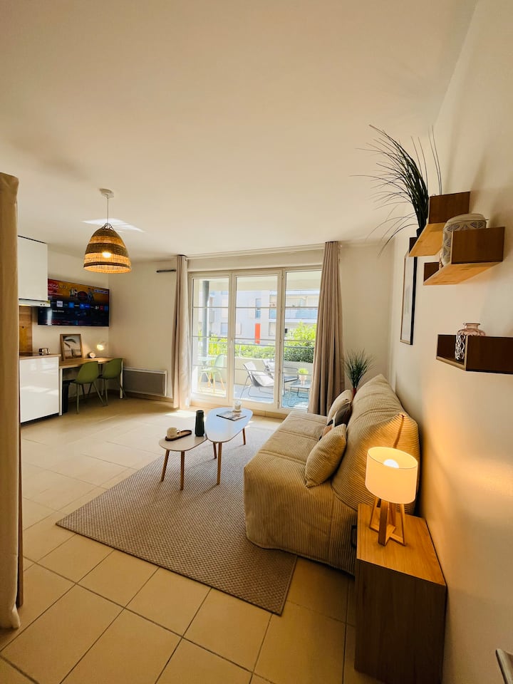 Studio Moderne Avec Terrasse. - Toulouse