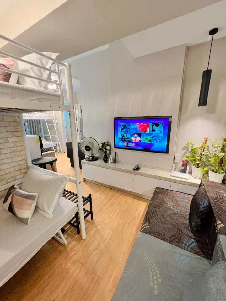 Lily•cebu It Park•pool•avidatowers•netflix - Cebu