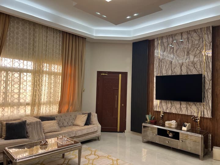 فيلا فاخره للإيجار اليومي - Salalah