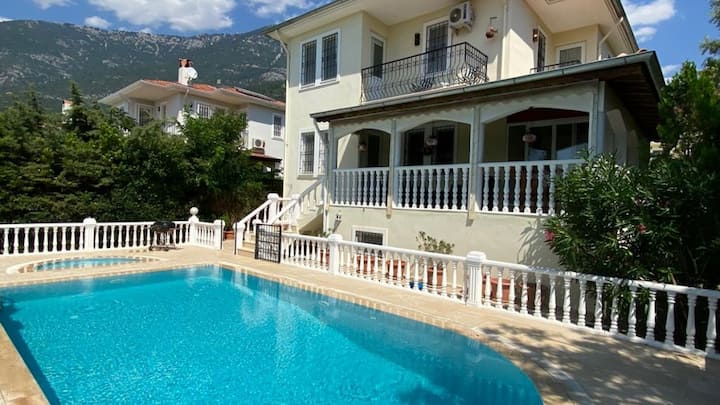 Fethiye Ovacık’ta Jakuzili Ve Lüks Villa - Ölüdeniz
