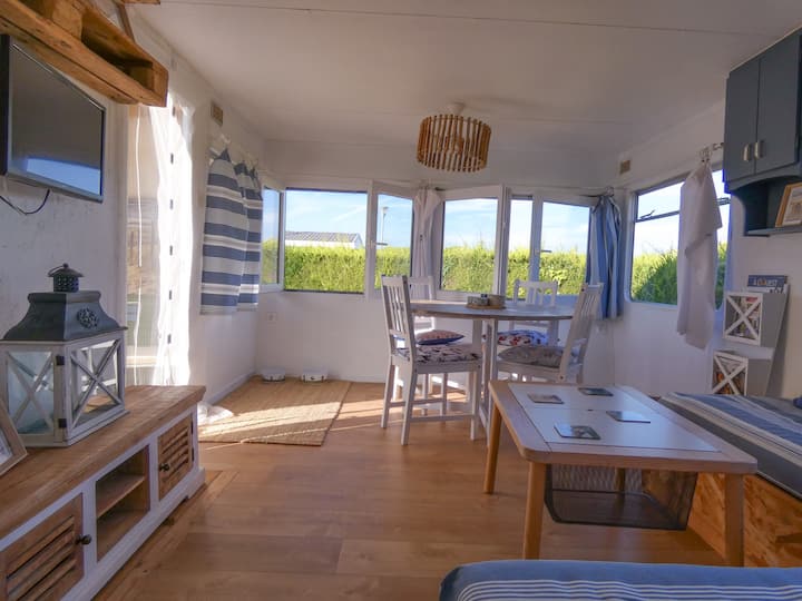 St Georges Beach Mobile-home. - Portbail