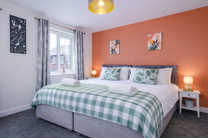 2-bed Home | Parking | Near Gobowen Hospital - Oswestry