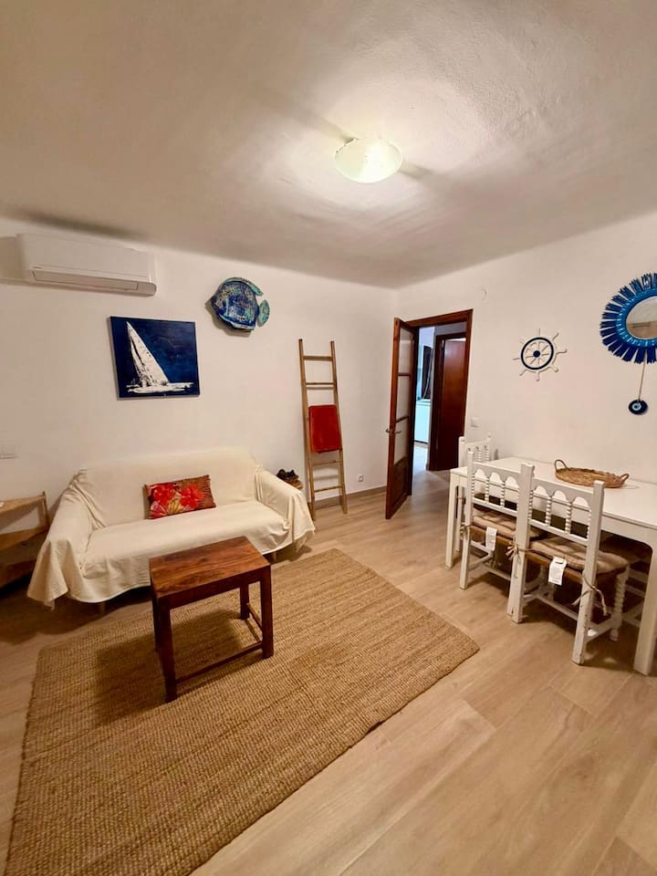 Appartement Cosy Avec Balcon Et Wi-fi - Calonge