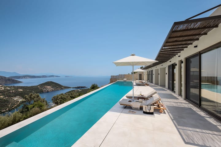 Villa Symposium With Infinity Pool - Lefkada