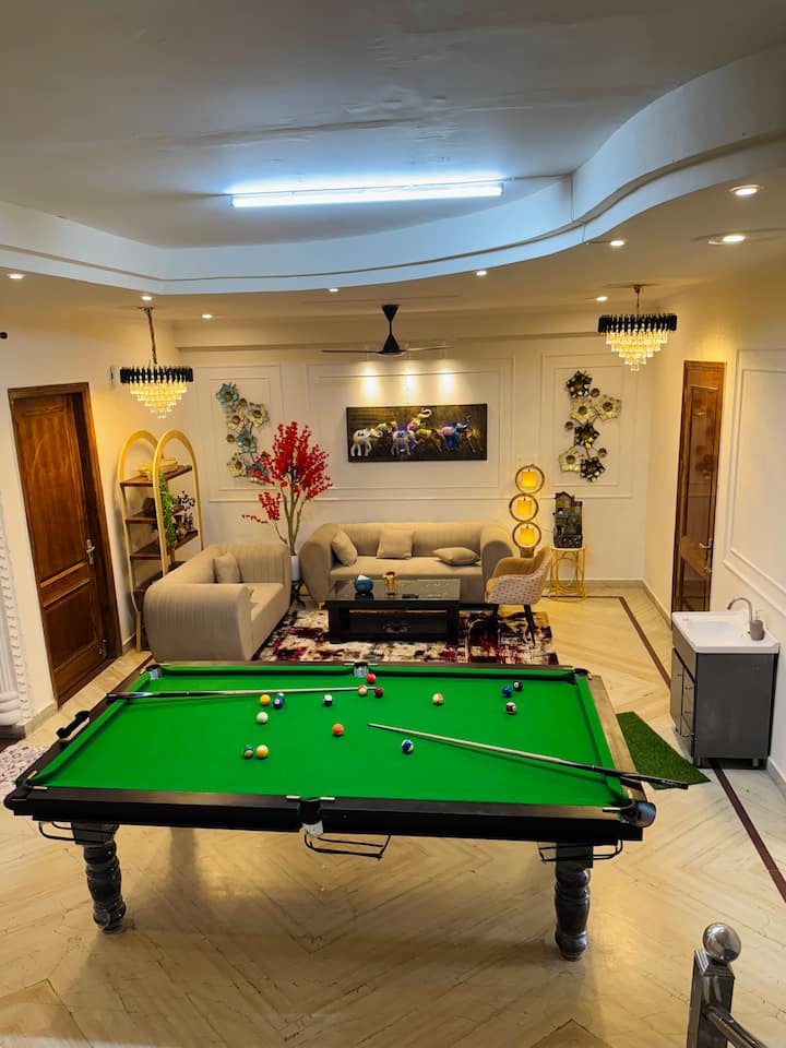 Luxury 3bhk Apartment In Noida - Noida