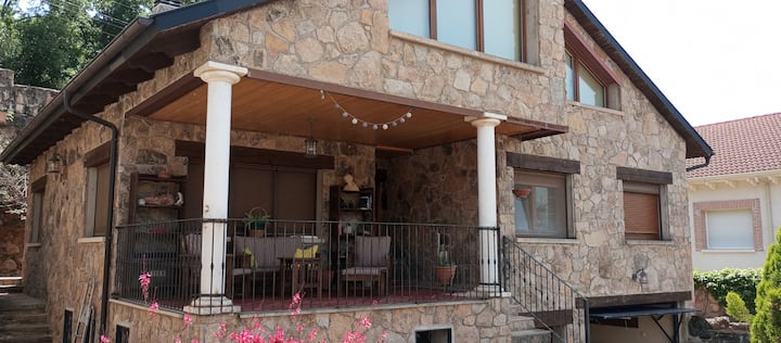 Chalet En Plena Naturaleza - Piedralaves