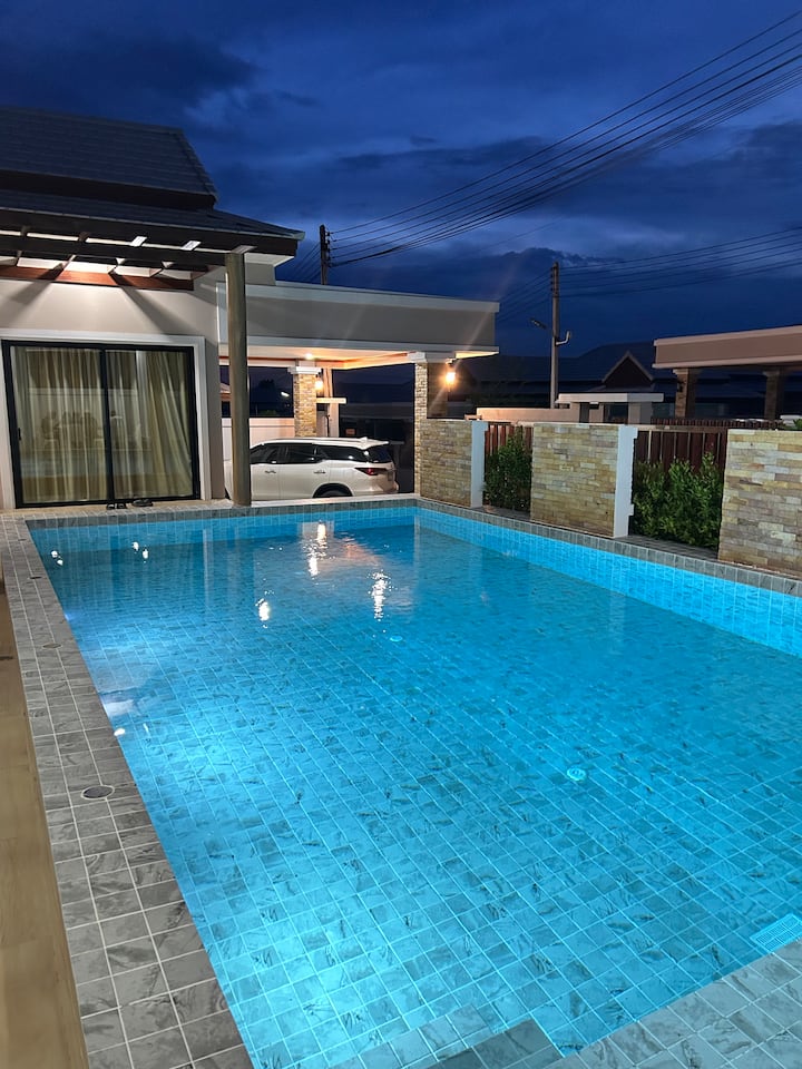Luekpanee Pool Villa Paknampran - Pran Buri