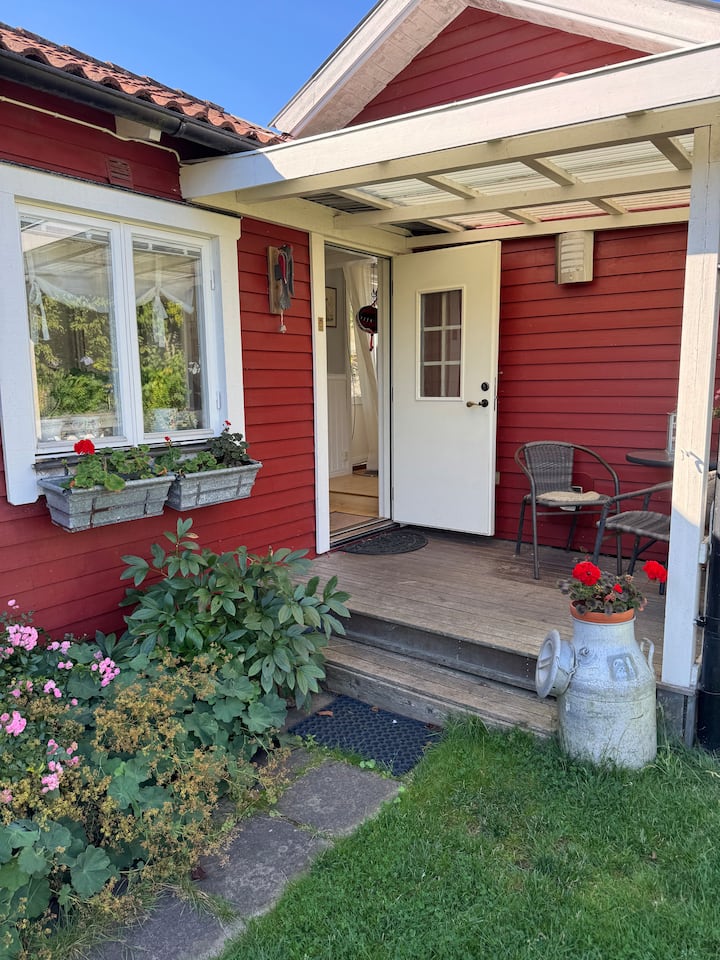 Röda Stugan I Apelviken - Varberg