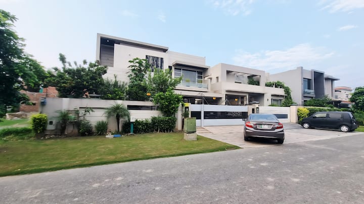 Haven Lodge Lahore, 5br Luxury Home In Dha Phase-6 - Lahore