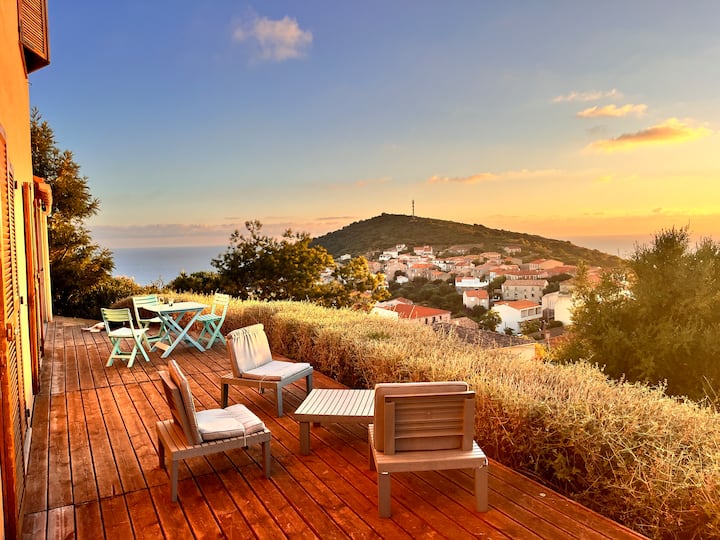 Vue Exceptionnelle En Plein Cœur De Cargèse - Cargèse