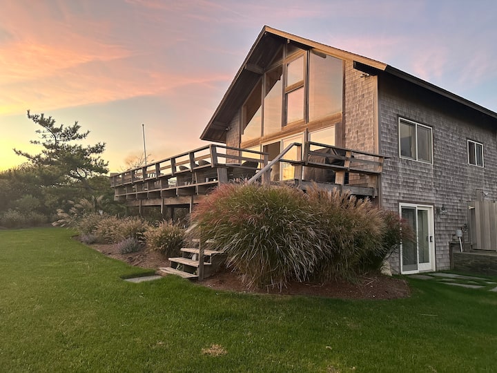 Relaxation By The Ocean. - Nantucket, MA