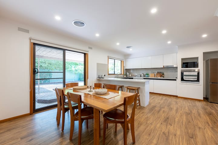 Elegant Country Escape - Horsham