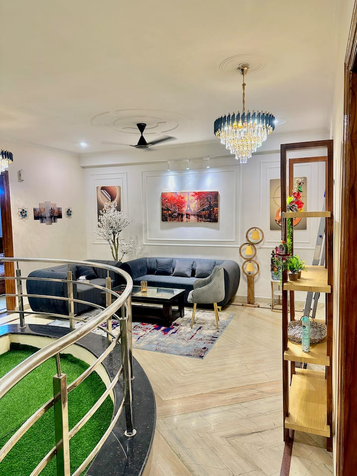 Luxury 3bhk Apartment In Noida 2 - Noida