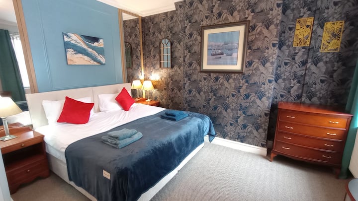 Rock Ferry Home - Guernsey