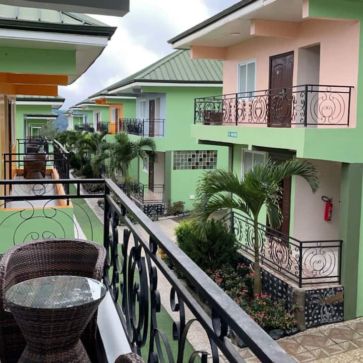 1br With Private Balcony. - Ghana