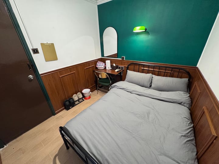 懷舊風房間/銅鑼灣時代廣場/獨立洗手間/#無窗#No Window#09 - North Point