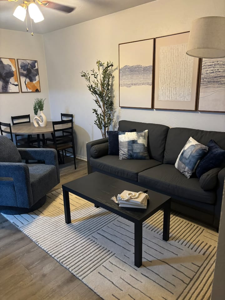 Modern Living At The Tower In Stillwater - Stillwater, OK