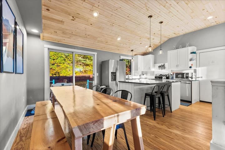 Schroon Lake Family Home - Short Drive To Gore Mt. - Schroon Lake, NY