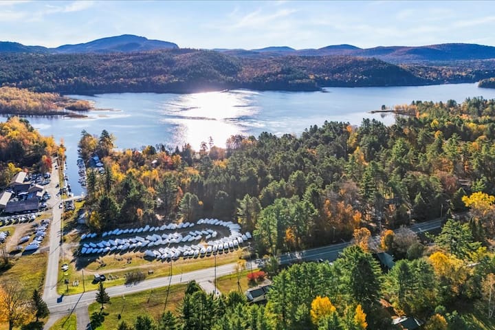 Family Spring Getaway In Schroon Lake! - Adirondack, NY
