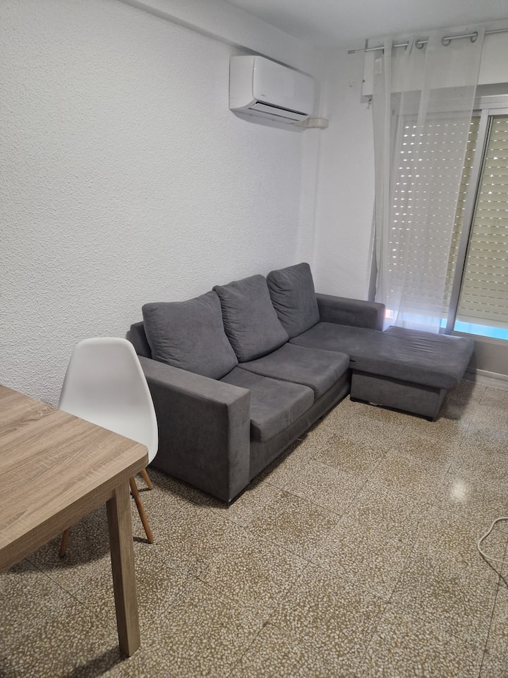 Habitacion Visitas O Viajes De Negocios. - Albacete