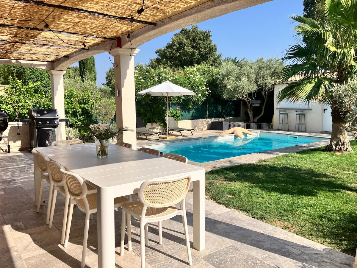 Hermosa villa Provenza piscina - Casas en renta en Salon-de-Provence ...