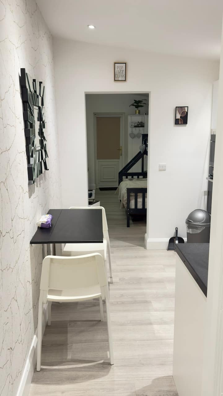 Studio Near The Airport For Up To 3 Pers - Dublin, Ireland