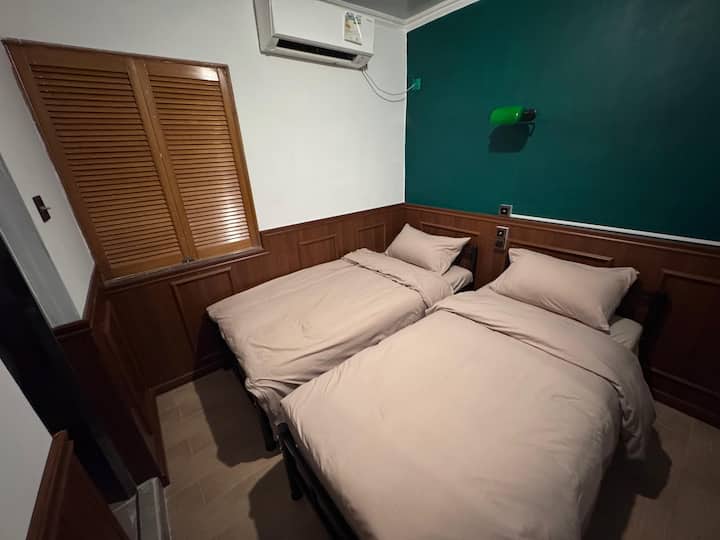 懷舊風@雙床房@/銅鑼灣時代廣場/獨立洗手間/有窗#11 - South Island