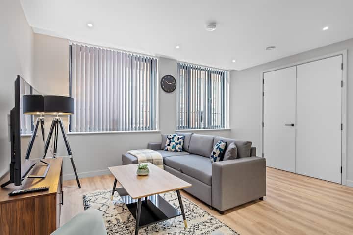 Spacious 2 Bed Duplex In City Centre/ Parking - Birmingham