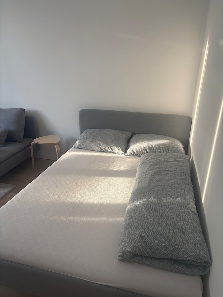 Moderný Apartmán V Petržalke Pre 2-3 Osoby - Bratislava