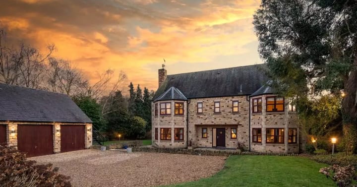2 Double Rooms At Glaston House - Oakham