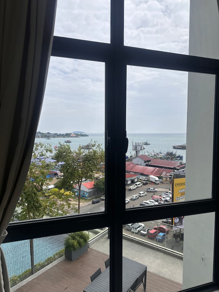 Coco Homes Seaview 4 Pax @ The Shore A0712 - Kota Kinabalu