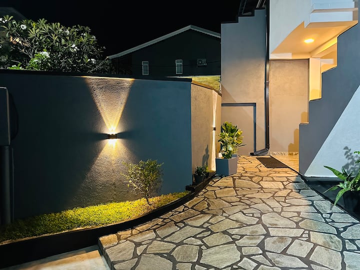 The Kingfisher Hikkaduwa - Sri Lanka