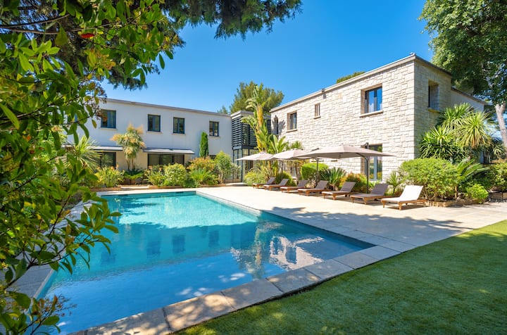 Executive Suite Secure Parking Seasonal Pool - Cassis