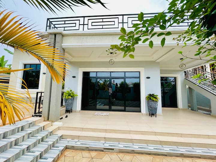 Quiet Heaven Hideout Loft +Airport Pickup - Rwanda