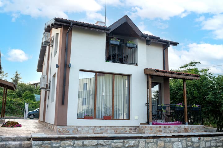 Relax Villa Near The Beach 1 - Varna