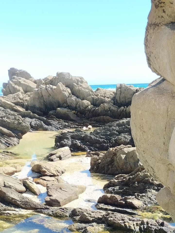 Tilde's Self-catering

Enjoy Breathtaking Views! - 