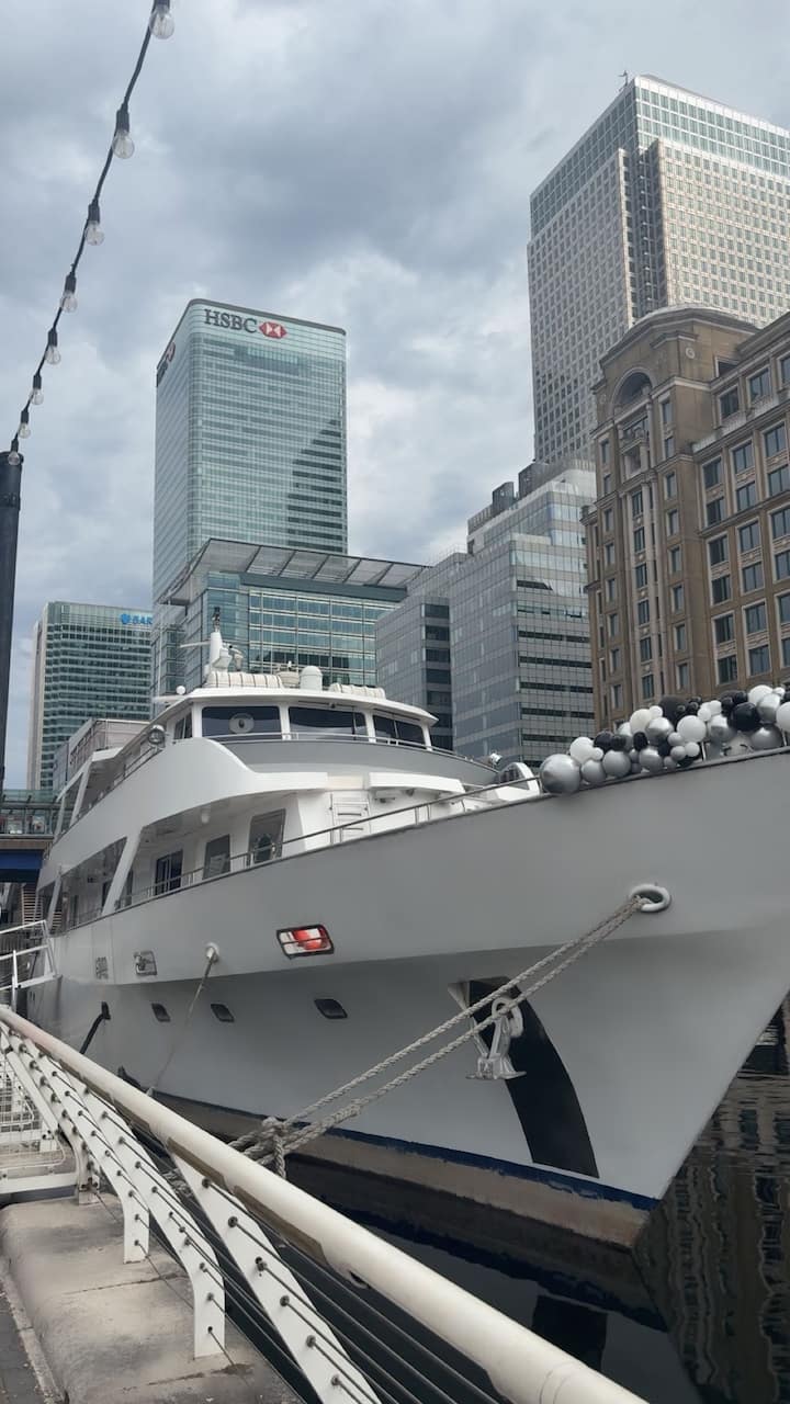 Super Yacht In Central London - Essex
