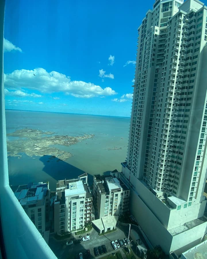 Ubicación Privilegiada Y Segura De La Ciudad. - Panama City