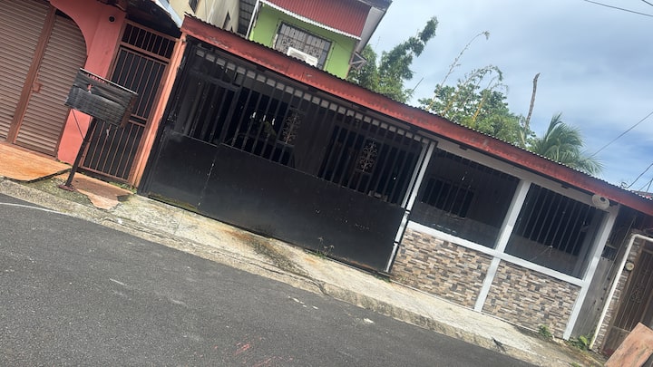 Casa En Siglo 21 - Limon